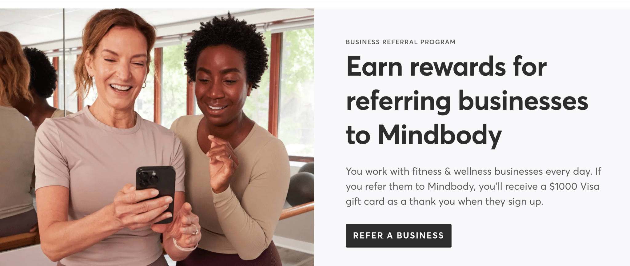 How To Build a B2B Referral Program [15 Tips + Software]